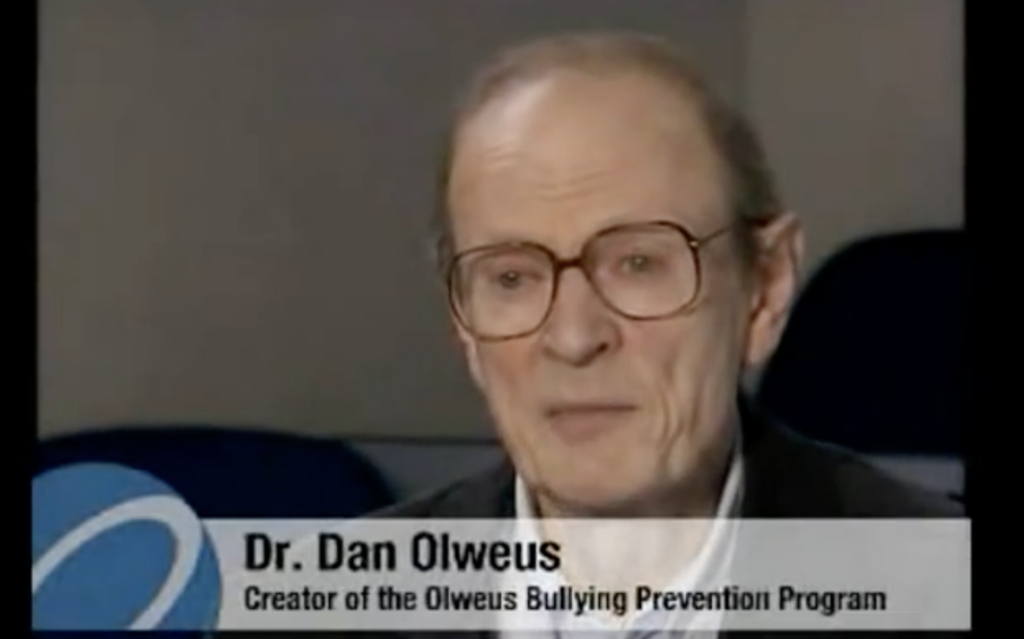 [The Lion's Roar] Olweus Changes Schools - Lake Anna Online™